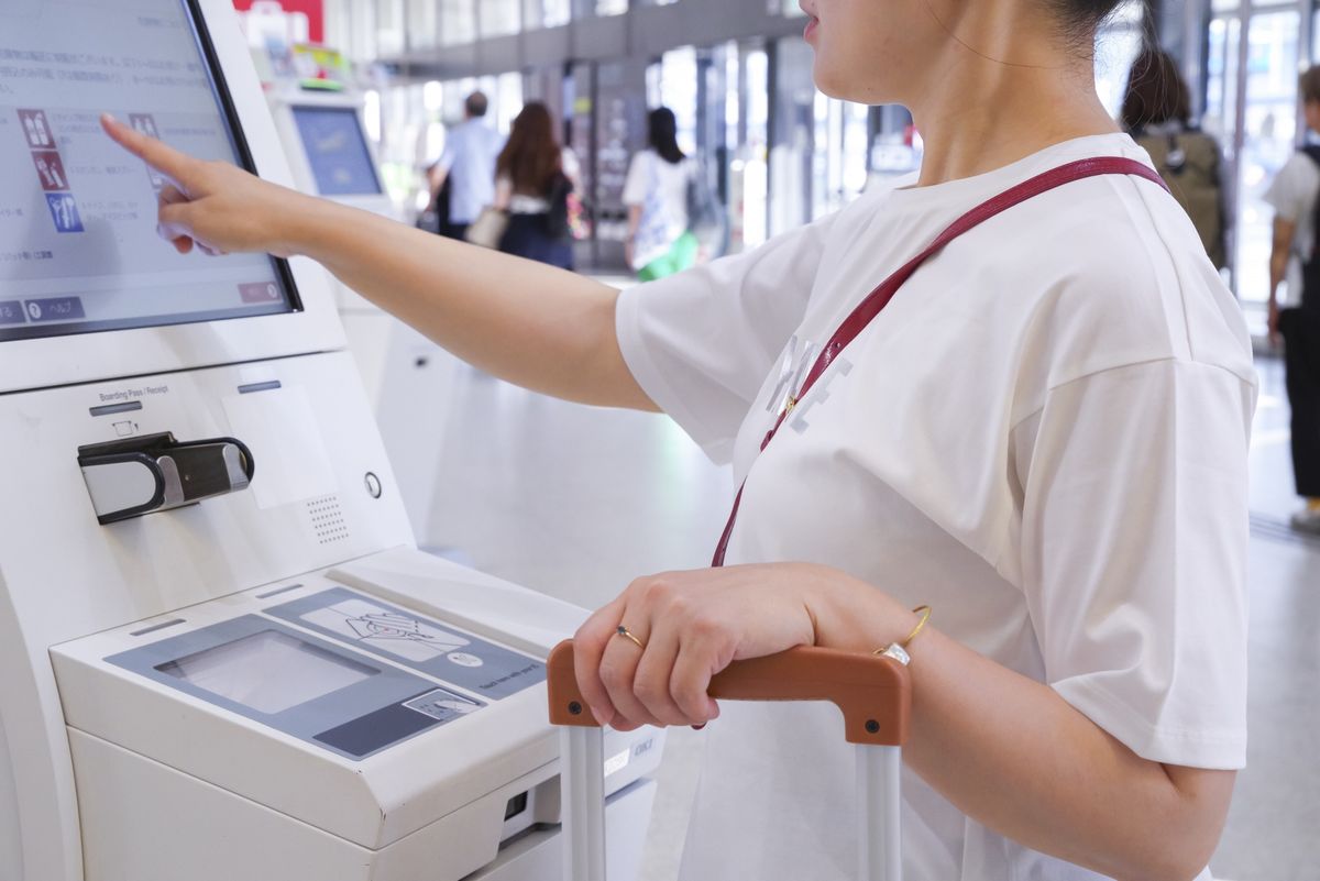 『JAL』を座席予約する際、子連れ客が見かけた「マーク」に高評価の声「新幹線にもつけて」「文句は言いません」 | TRILL【トリル】