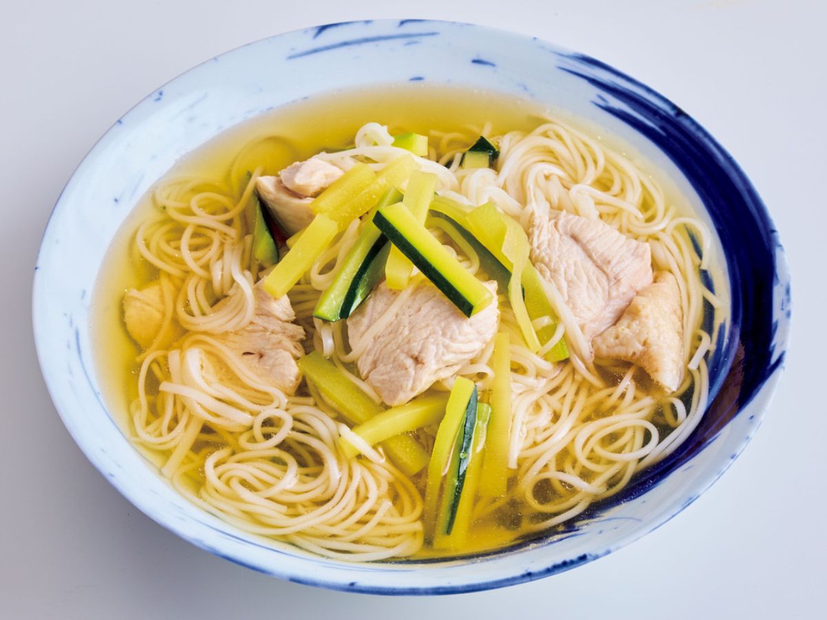 もう試した？話題の『塩味そうめん』をあったか煮麺に。クーラー冷えに嬉しいレシピ | TRILL【トリル】
