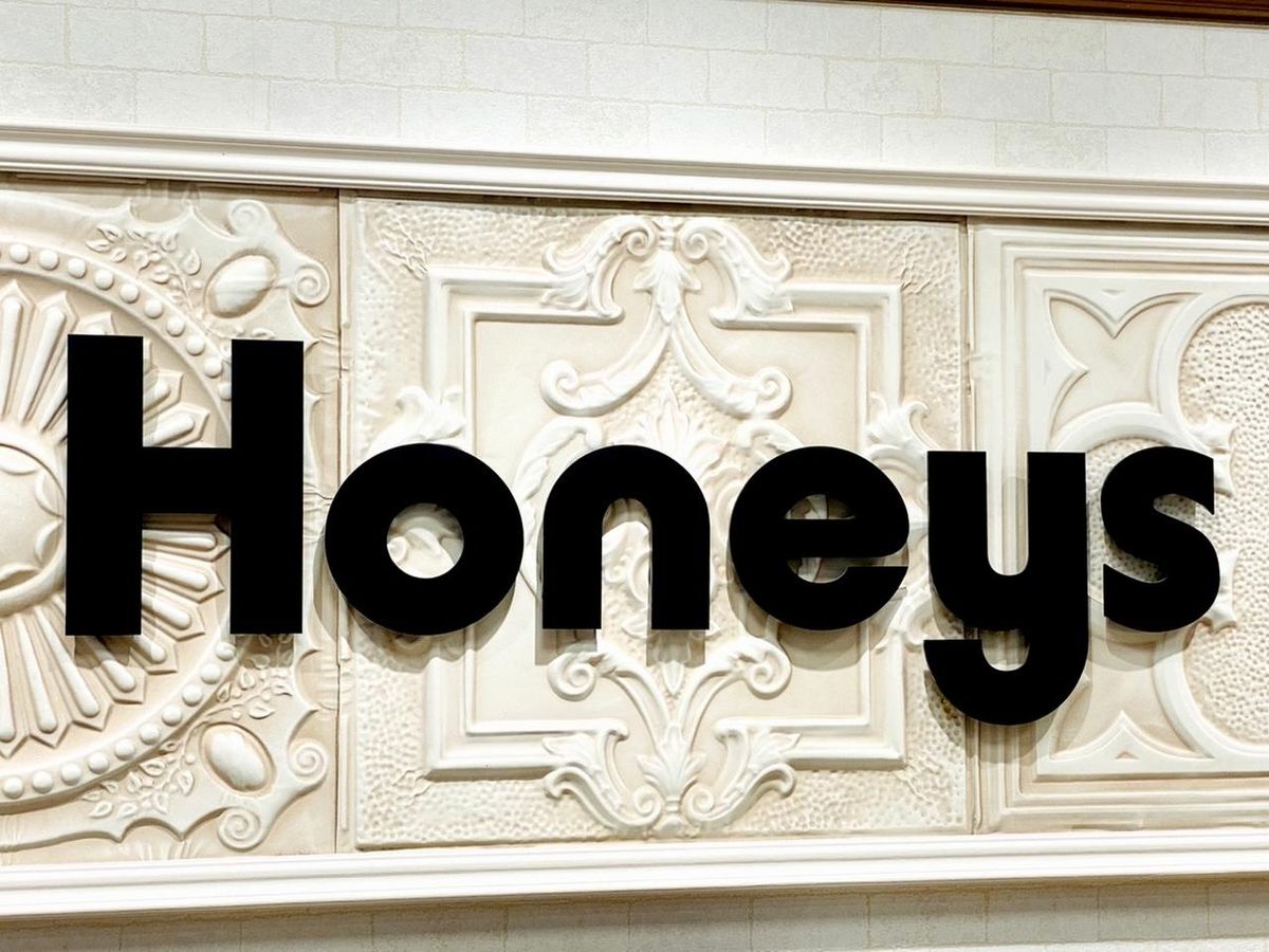 【大人のハニーズ】が頼りになる！ 40・50代の1軍候補♡「きれい見えパンツ」 | TRILL【トリル】