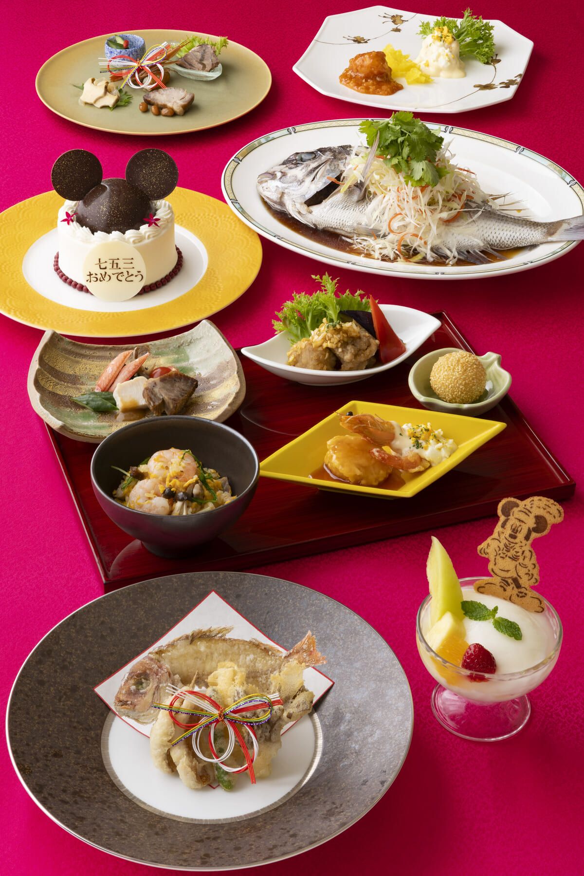 ミッキーの形をしたスペシャルケーキ付き！東京ディズニーシー・ホテルミラコスタ「シルクロードガーデン」七五三プラン2025 | TRILL【トリル】