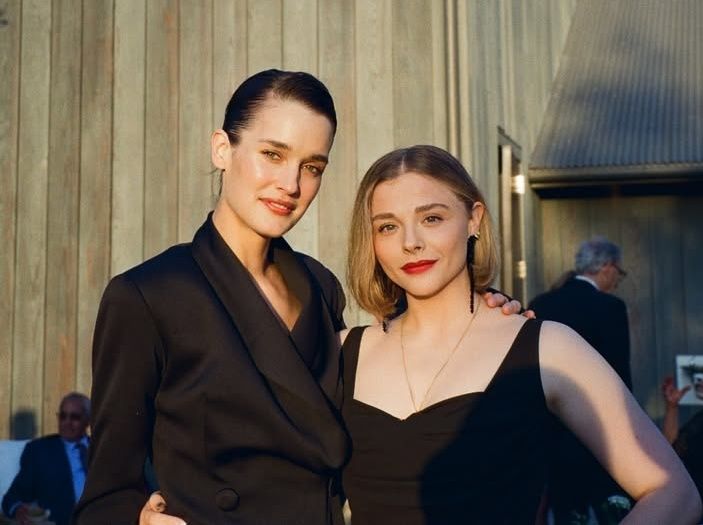 クロエ・モレッツ、長年の彼女とついに結婚 | TRILL【トリル】