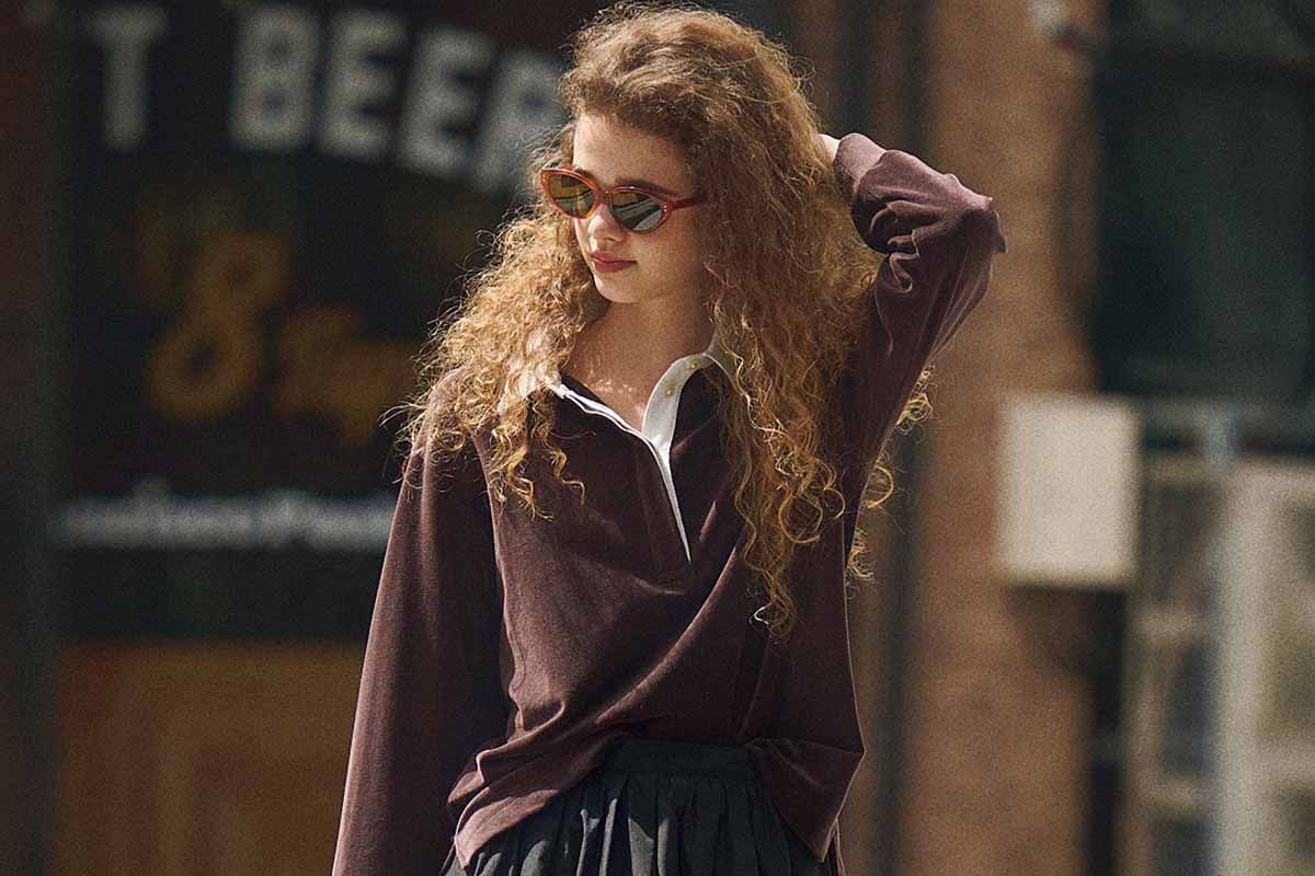 【明日なに着る？】黒でも重く見えない「キレイを保てる」しゃかしゃかスカート | TRILL【トリル】