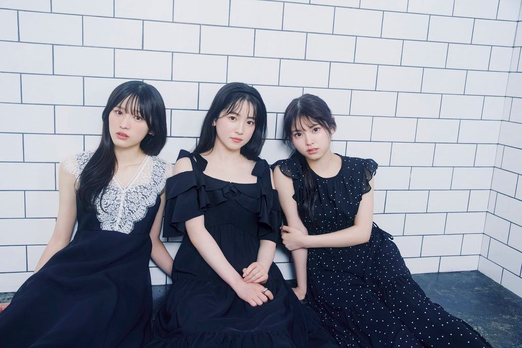 【乃木坂46・6期生】が纏う。洗練された大人の「モノトーンワンピース」コーデ | TRILL【トリル】