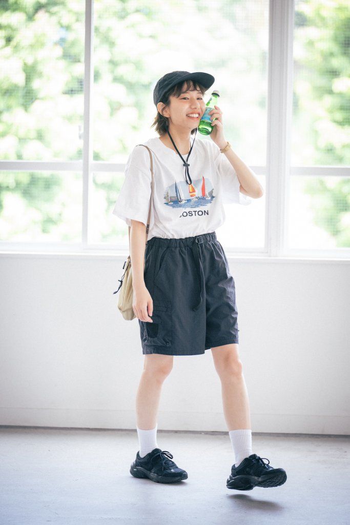 夏のアウトドアはこんなコーデで！涼しくておしゃれな少年感をプラス【FUDGE FRIEND おしゃれさんの毎日コーディネート vol.582｜momo】 | TRILL【トリル】