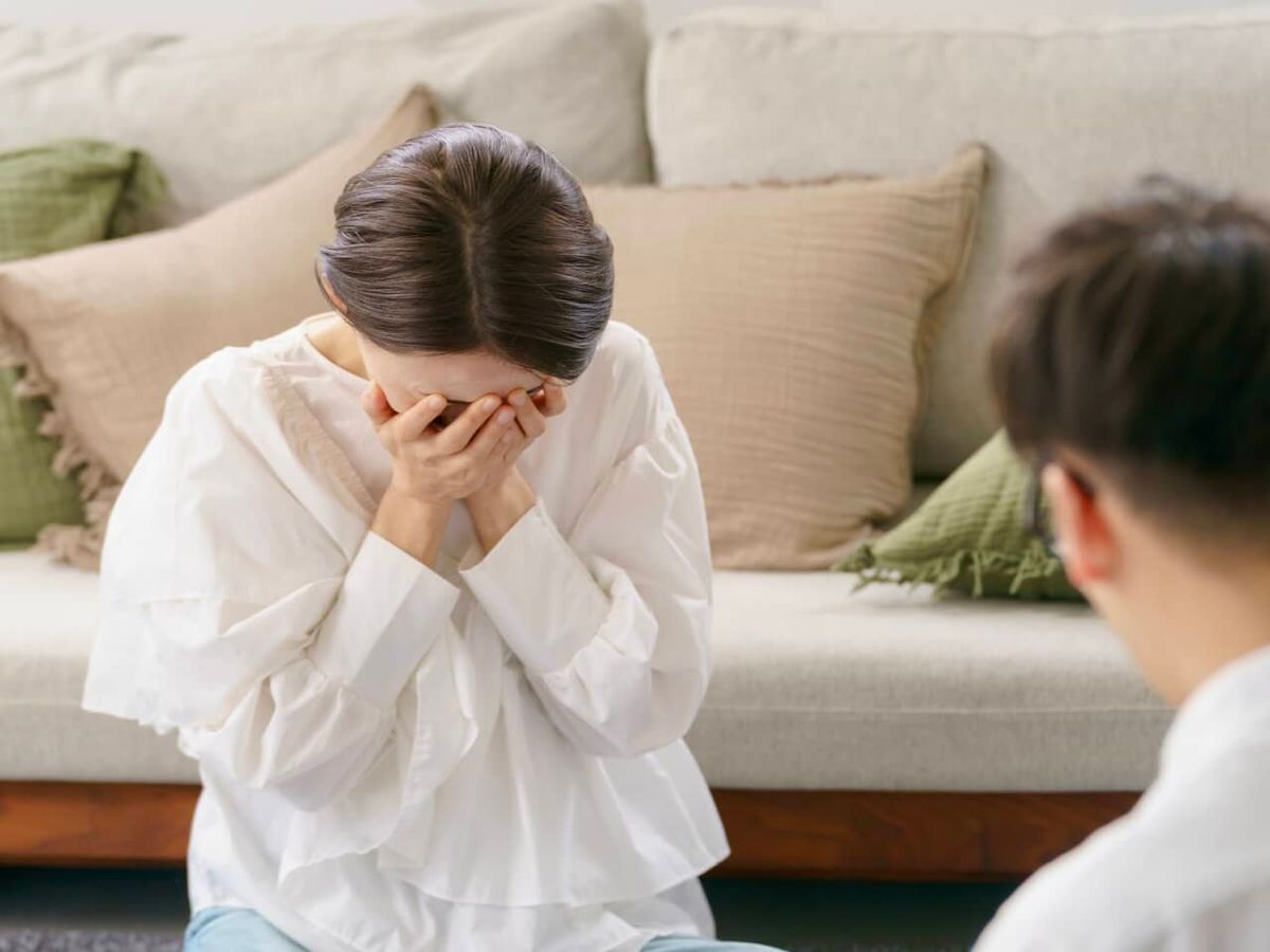 不倫発覚で夫婦関係は終わる？やり直せた人と壊れた人の「決定的な差」 | TRILL【トリル】