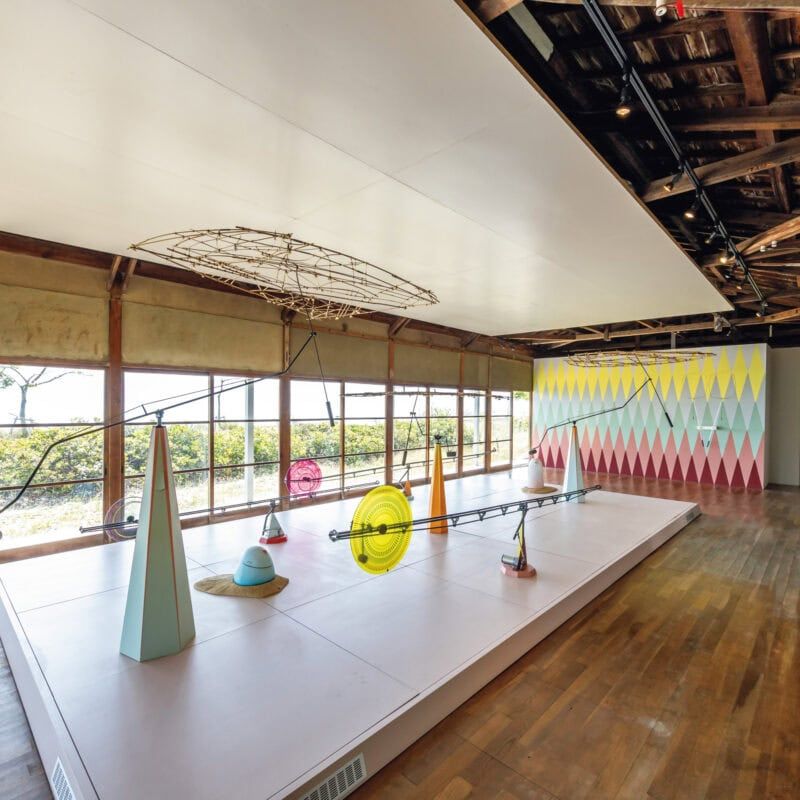 【60代お出かけ】『ARTnews JAPAN』 編集長・名古摩耶さんがナビゲート！ 国際芸術祭の歩き方【好奇心の扉・前編】 | TRILL【トリル】