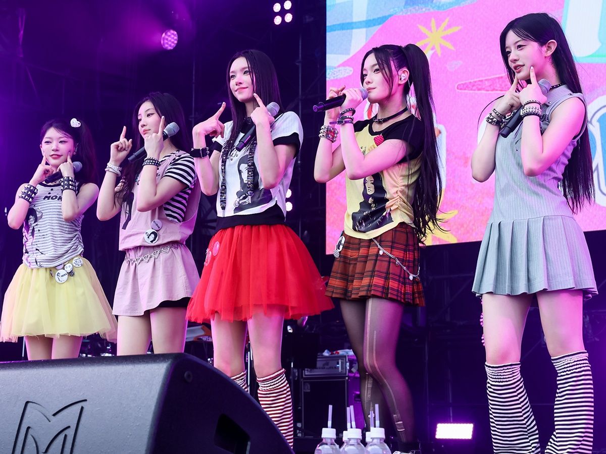 ILLIT、「ROCK IN JAPAN FESTIVAL 2025」初出演！ 全11曲の生バンドステージで熱狂 | TRILL【トリル】