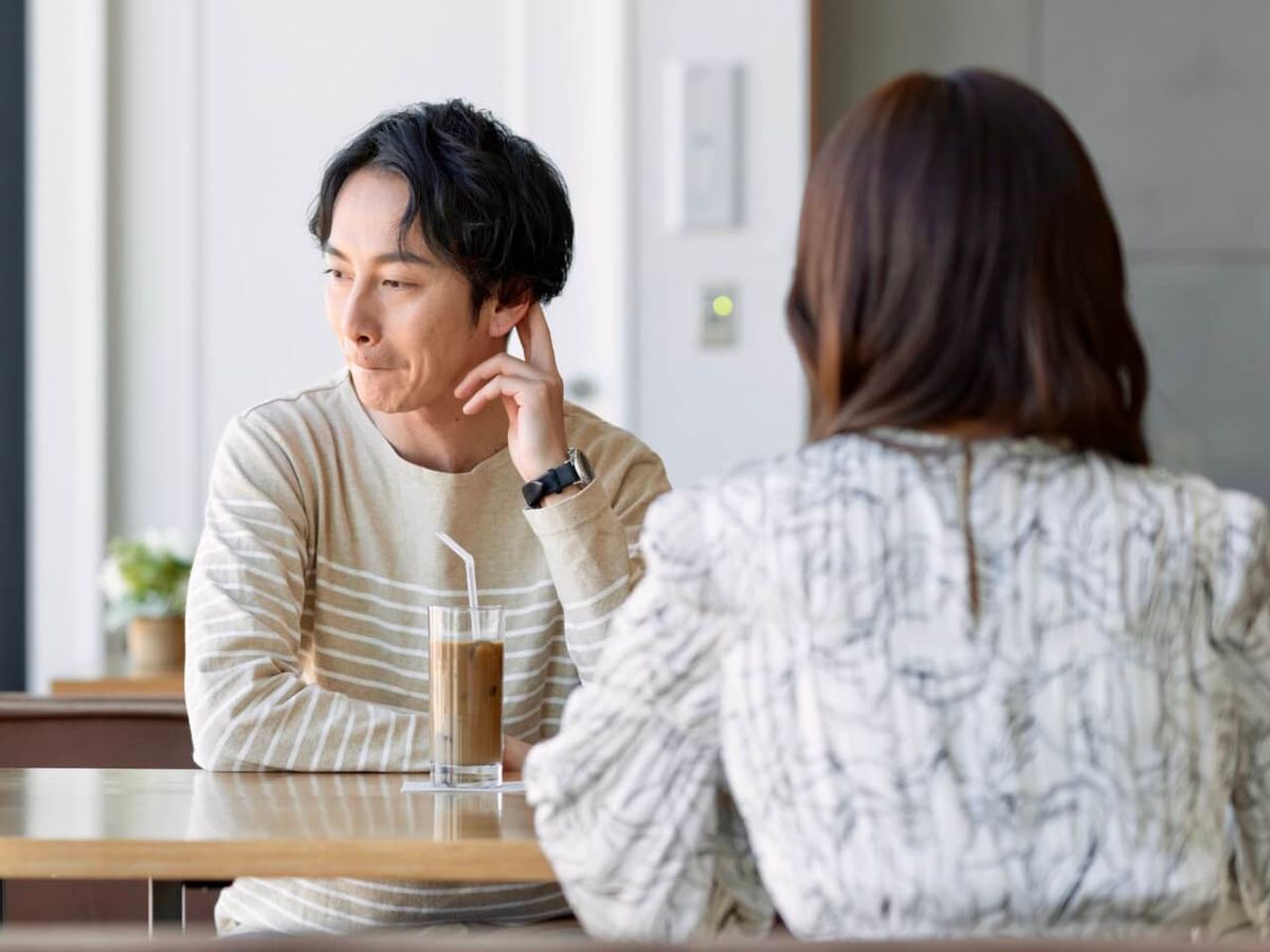 初対面7秒で差がつく！出会いを台なしにする「NG行動」と「逆転テク」 | TRILL【トリル】