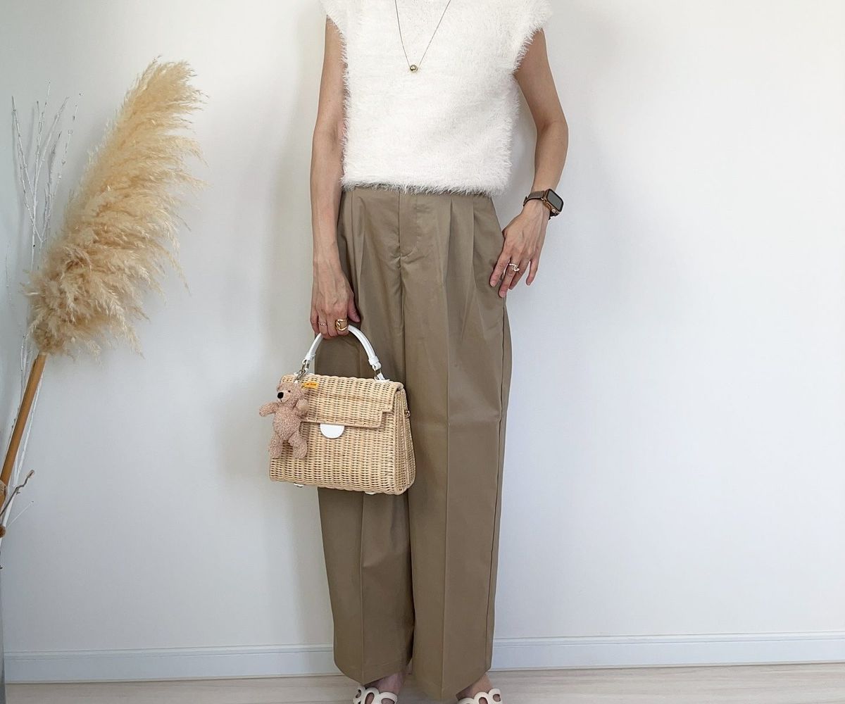 さりげなく高級感をプラス。【GU】フェザーヤーンニットで作る上品カジュアル【40代の毎日コーデ】 | TRILL【トリル】