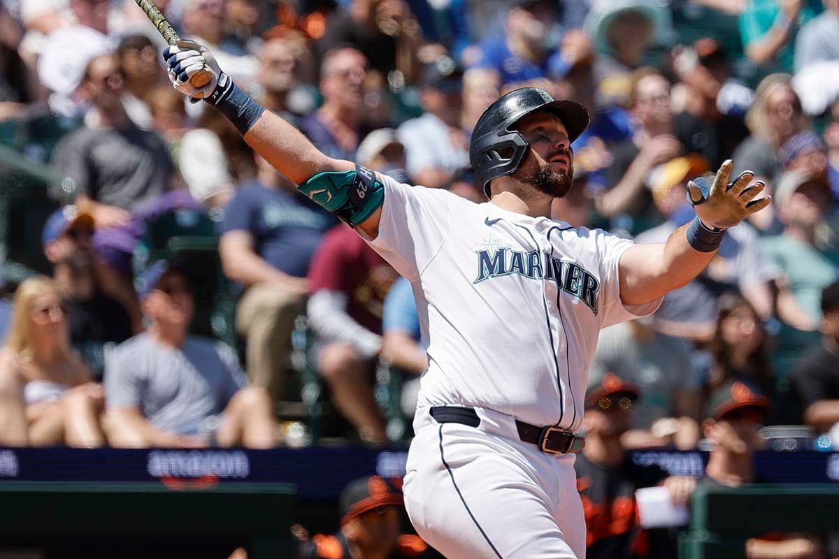 【MLB】マリナーズ、ローリー“60号到達”で悲願の24年ぶり地区優勝 「その瞬間を掴め」殿堂入りイチロー氏の激励に奮起 | TRILL【トリル】