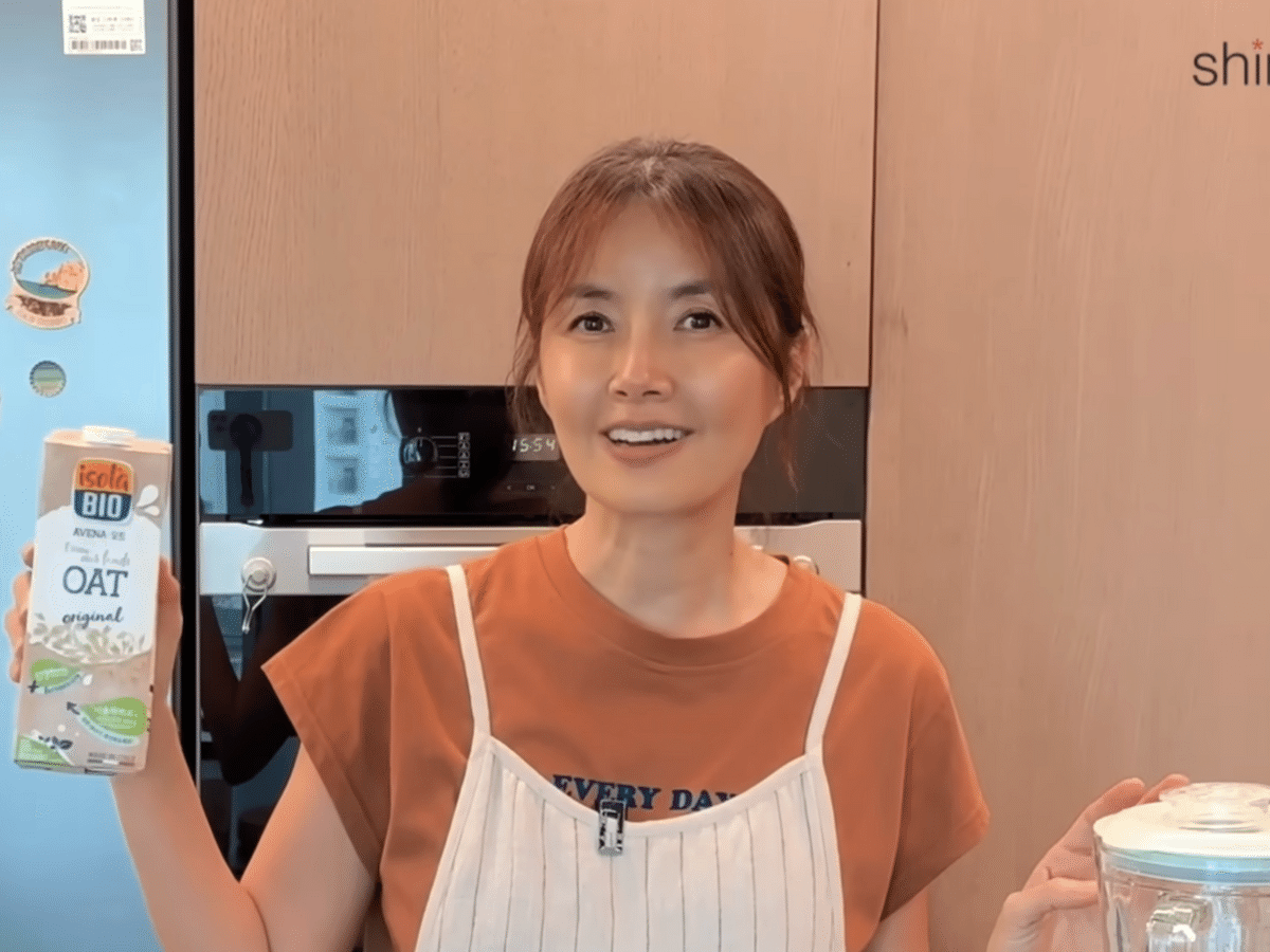 「これが更年期か」韓国の56歳女優、ぽっこりお腹の改善法は…“自家製スムージー” | TRILL【トリル】