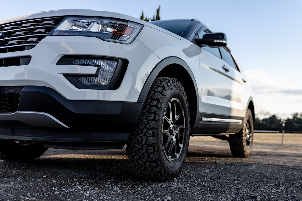 『ハリアー』『ヤリス』を抑えた！【かっこいいと思うSUV車種】ランキング！堂々の1位に「市販最強」「大きくて迫力がある」 | TRILL【トリル】