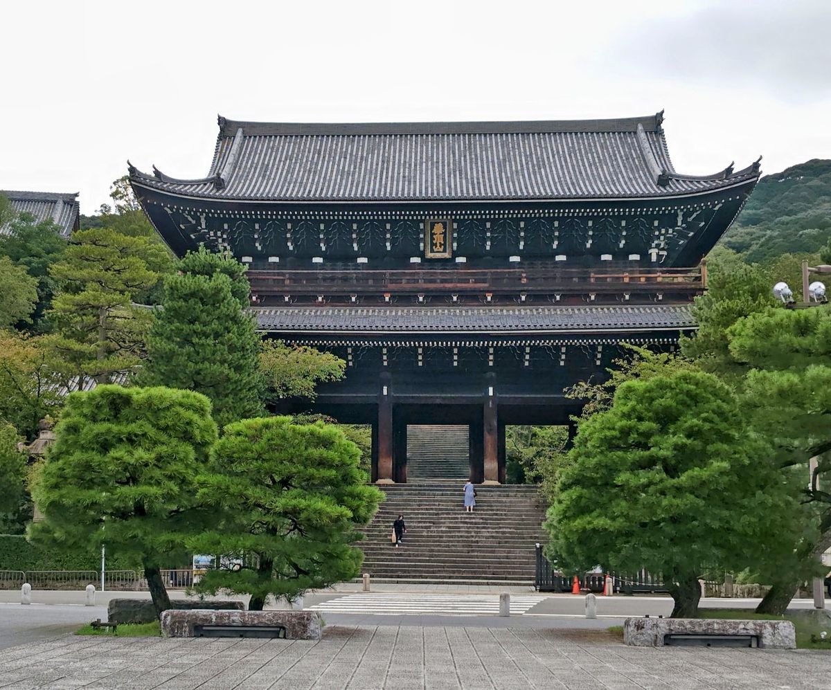 日本最大三門と大迫力の御影堂に圧倒された「知恩院」 | TRILL【トリル】