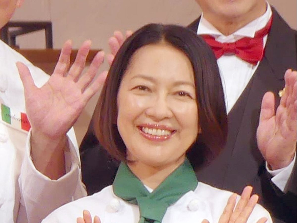 仲良し女優・羽田美智子が暴露…泥酔して“階段から転倒”した【元NHKアナウンサー】とは？ | TRILL【トリル】