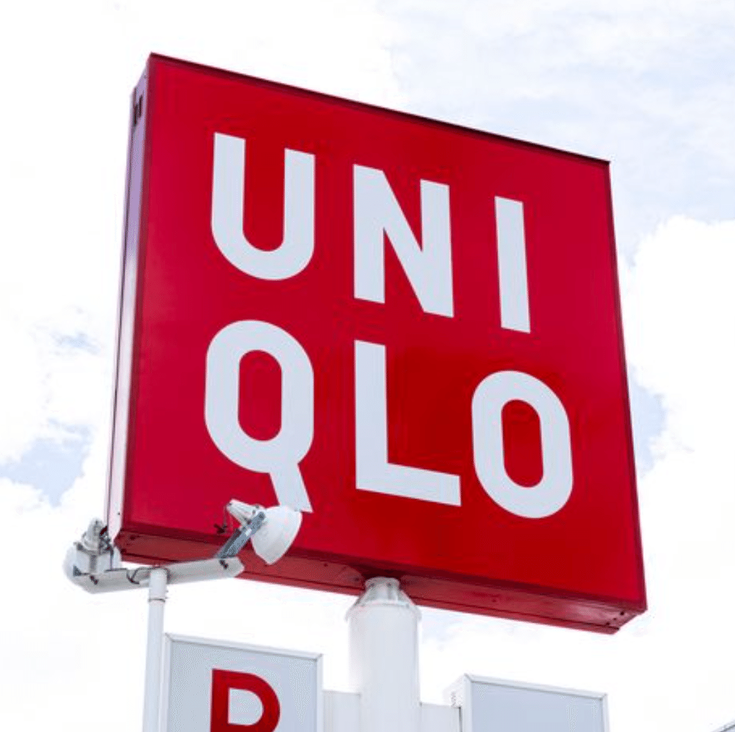 「もう黒タイツには戻れない」ユニクロ・無印・靴下屋を履き比べて見つけた“脚が疲れない1本”とは？ | TRILL【トリル】