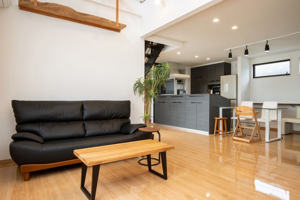 「部屋にこれがあると運気ダウン…」占い師が教える、幸運をブロックする“NGインテリア5選” | TRILL【トリル】