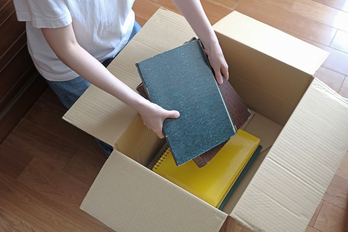 「ずっと持ってると“運気の底”へまっしぐら…！」占い師が警告する、“手放すべきNGアイテム”とは？ | TRILL【トリル】