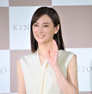 【第2回】NHK朝ドラ「ばけばけ」タエと傳が初登場 SNS「一気に画面が豪華に」 | TRILL【トリル】