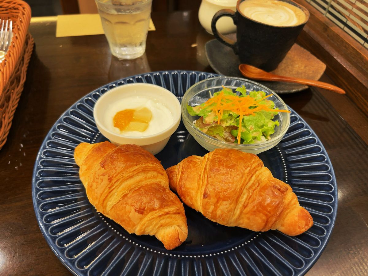 【京都モーニング】自家焙煎珈琲＆クロワッサンを朝活お供に☆商店街の正統派喫茶「伊藤珈琲」 | TRILL【トリル】