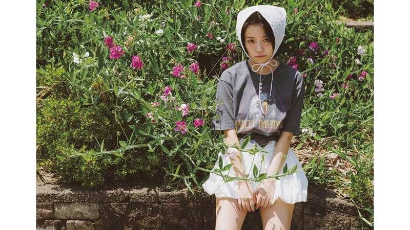 甘い白レースにはスパイスを効かせて洒落度UP♡ 大原優乃が着こなす【甘辛MIXミニスカコーデ】 | TRILL【トリル】