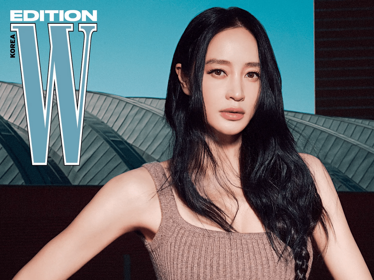 キム・ヘスが告げる秋の訪れ。最新カットで魅せた気品あふれる存在感【PHOTO】 | TRILL【トリル】