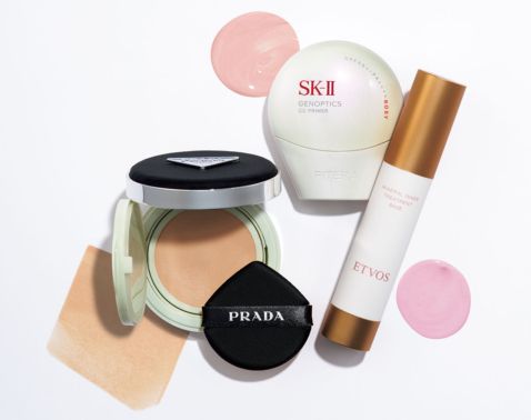 【PRADA、SK-Ⅱ etc.】人気ヘアメイクさんが愛する「国宝級コスメ」4選 | TRILL【トリル】