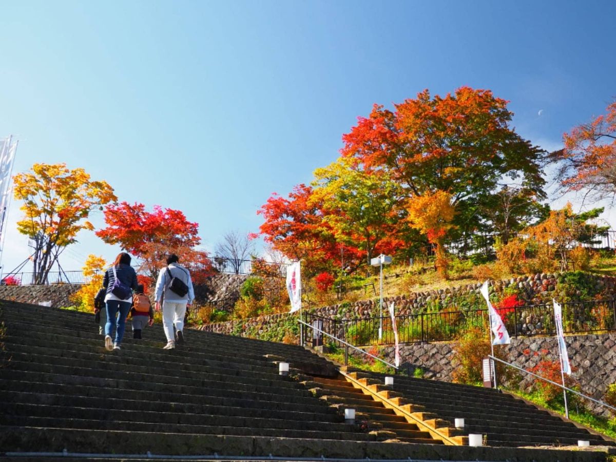 秋に行きたい「群馬県の温泉地」ランキング！ 2位「伊香保温泉」を抑えた堂々の1位は？【2025年調査】 | TRILL【トリル】