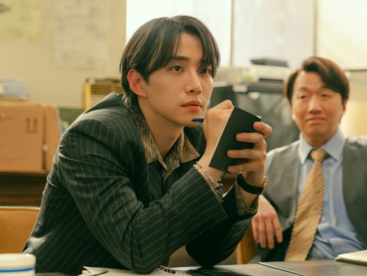 2PMジュノが“やる気MAX”サラリーマンに。Netflix配信『テプン商事』に期待募る！ | TRILL【トリル】