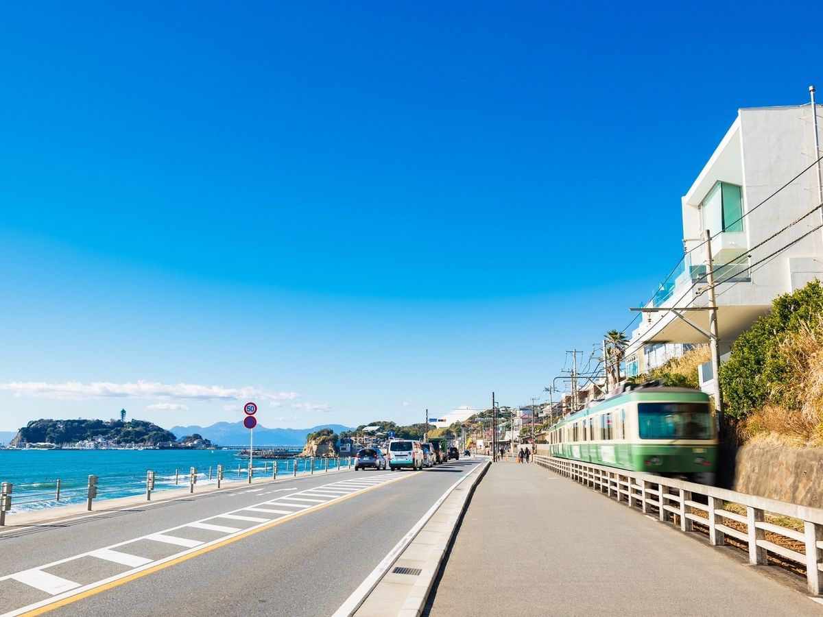 秋に行きたい「神奈川県の絶景ドライブスポット」ランキング！ 「湘南海岸沿い国道134号」を抑えた1位は？ | TRILL【トリル】