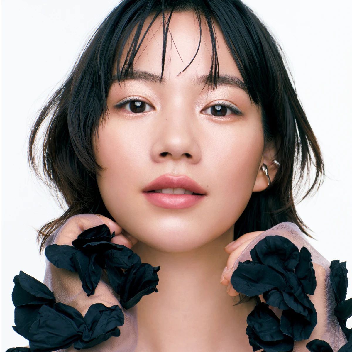 【のんさん】「私にとって失敗は普通なんです。そこから自分を高めていければいい」〈インタビュー〉 | TRILL【トリル】