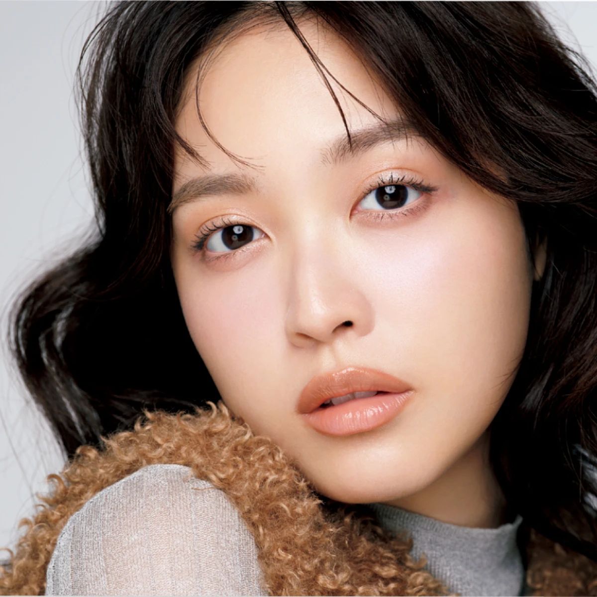 【二重さんのこなれアイメイク】目元は”あえて締めない”のが正解！ | TRILL【トリル】