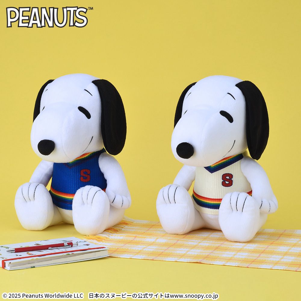 襟や裾がレインボーカラーになったベスト姿のぬいぐるみ！セガプライズ「SNOOPY(スヌーピー)」グッズ | TRILL【トリル】