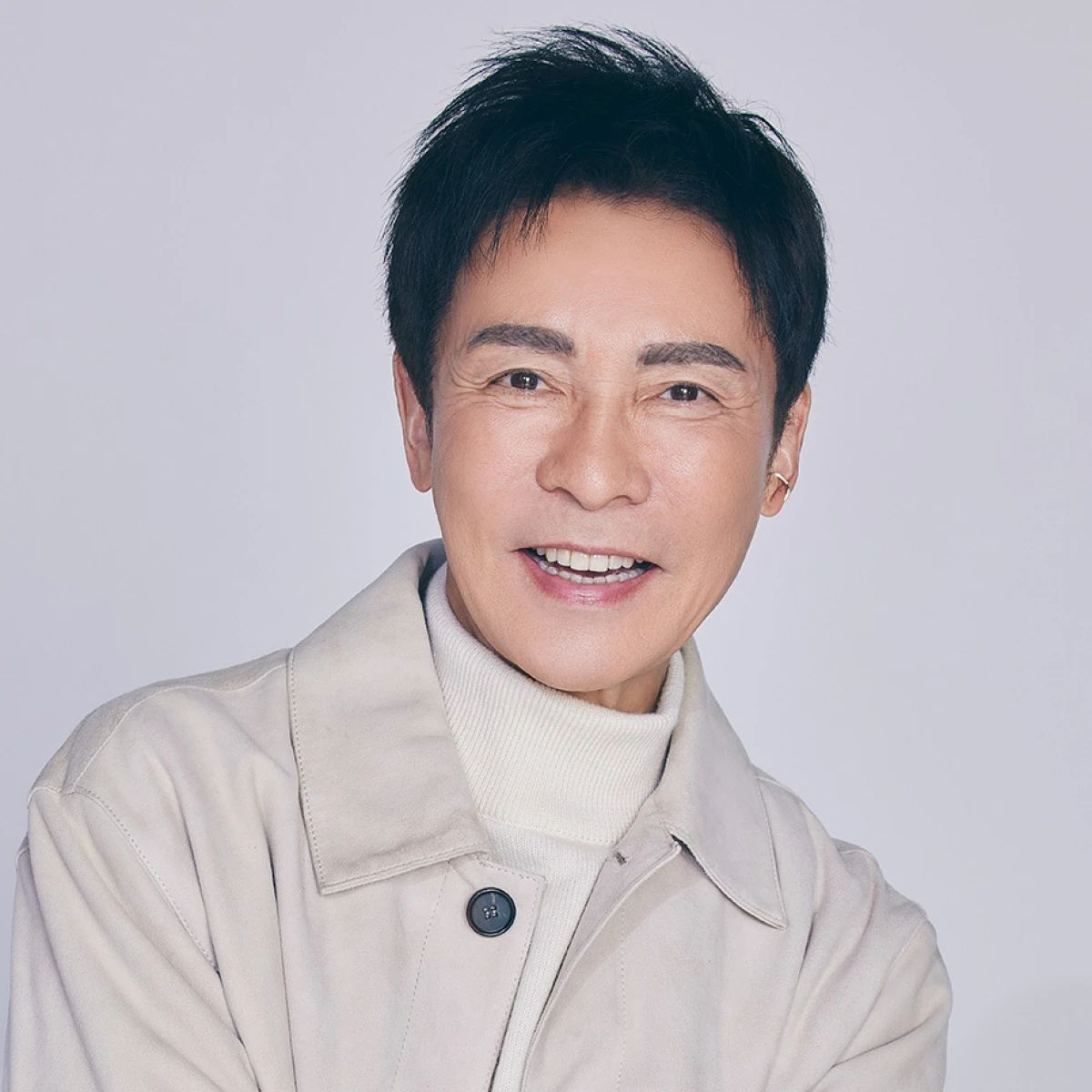 【郷ひろみさん70歳の美容術10問10答】「“美しくなるためにどうすればいいか”と考えることはすごく大事」〈インタビュー後編〉 | TRILL【トリル】