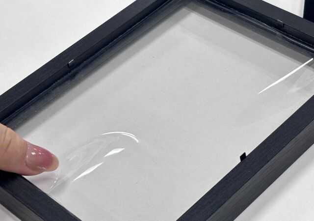 100均に高級感のあるタイプあるよ！インテリアに馴染みやすい♡300円とは思えないフレーム | TRILL【トリル】