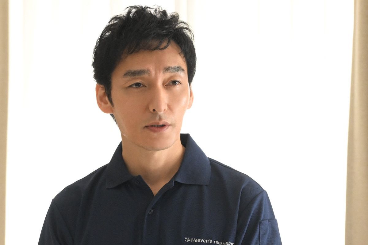 『終幕のロンド』第2話 “鳥飼”草なぎ剛、“真琴”中村ゆりと画集にまつわる過去を知る | TRILL【トリル】