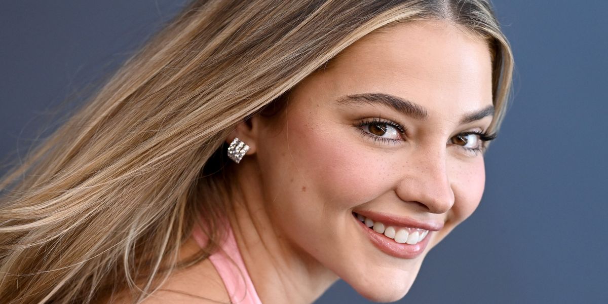 ギリシャ王子との熱愛が話題！ マデリン・クラインのドレスアップ15選 | TRILL【トリル】