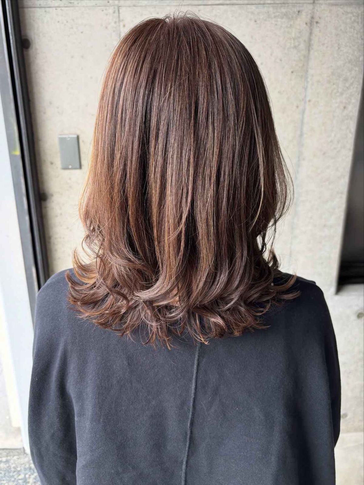 頑張ってる感なくオシャレ！【40・50代】にハマる♡「上品レイヤーヘア」 | TRILL【トリル】