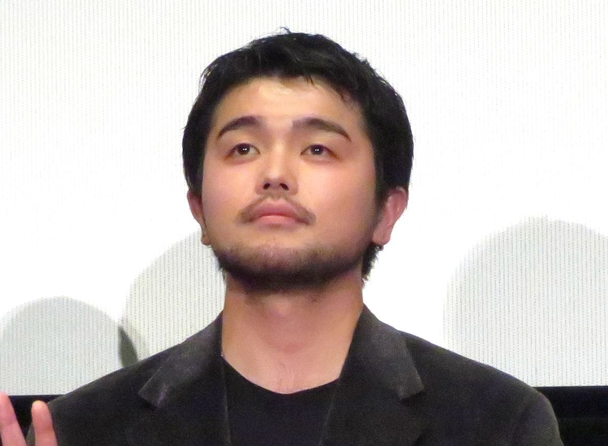 『King Gnu』『ONE OK ROCK』を超えた！【大躍進が止まらないロックバンド】ランキング！第1位に…「出す曲すべてがヒット」 | TRILL【トリル】