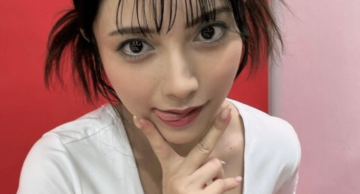 桃月なしこ、抜群スタイル際立つ“30年前ファッション”に「セクシー」「最高」 | TRILL【トリル】