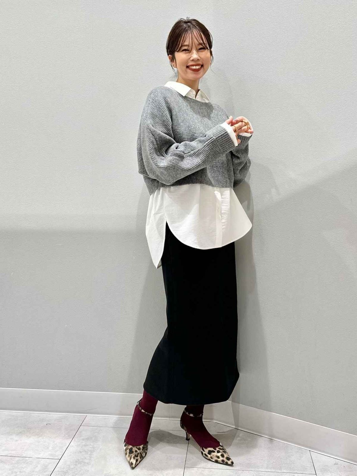 【GU黒スカート】でこんなにおしゃれ！ スタッフはこう合わせる♡「サマ見えコーデ」 | TRILL【トリル】