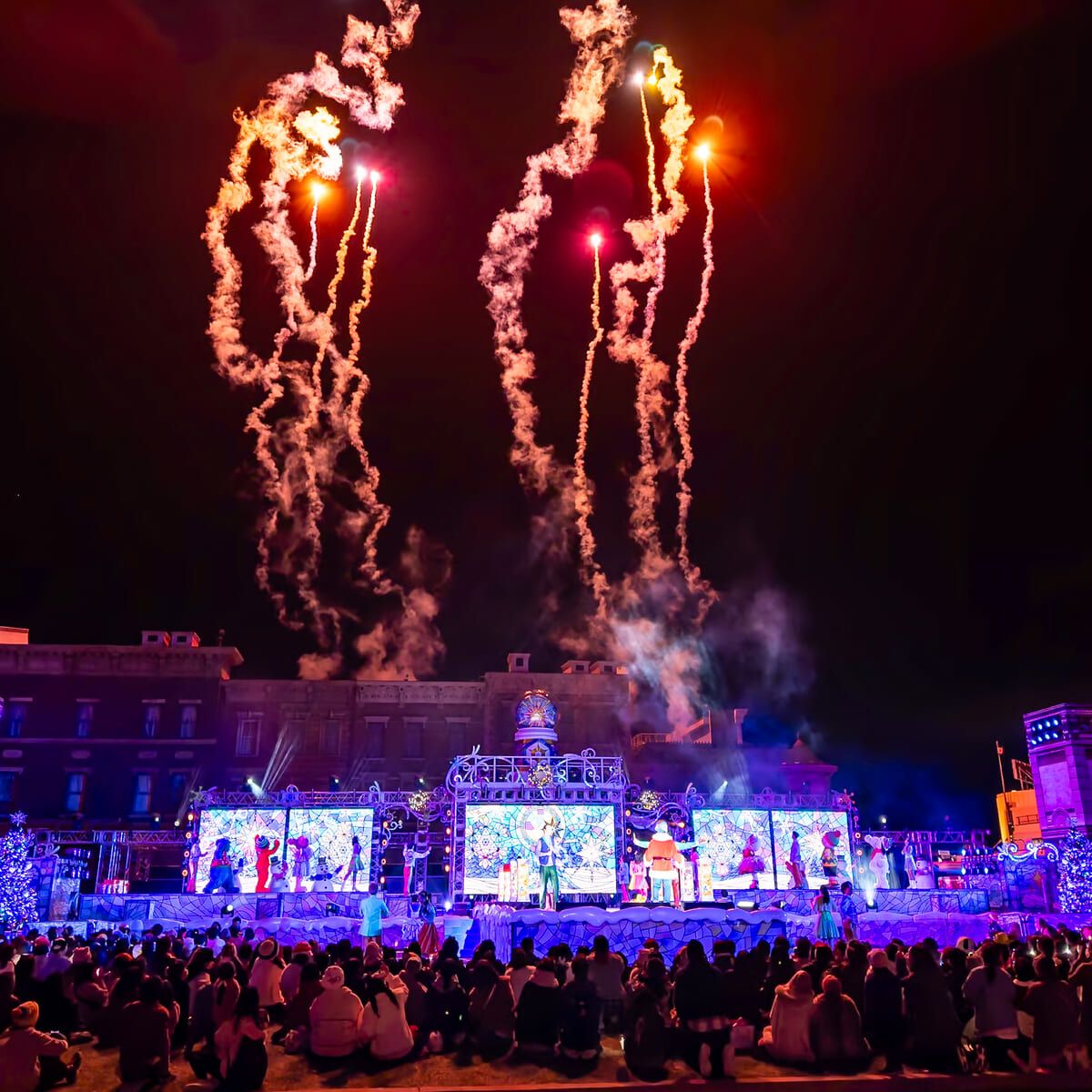 ハローキティやスヌーピーも登場！ユニバーサル・スタジオ・ジャパン「ライト・アップ・ザ・ナイト〜クリスマス・セレブレーション〜」 | TRILL【トリル】