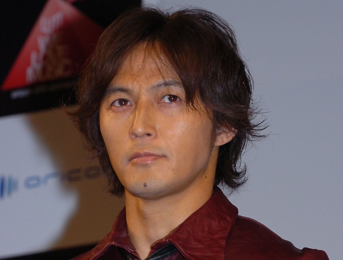 『稲葉浩志』『Toshl』を超えた！【ハイトーンボイスが美しいロックバンドのボーカル】ランキング！第1位に…「惚れ惚れする」 | TRILL【トリル】