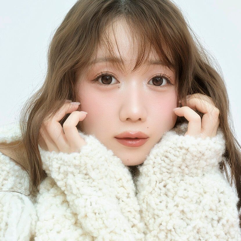 【イコラブ・大谷映美里】みりにゃの“あどけな顔”にキュン♡ じゅわんとチークで血色感爆盛りメイク | TRILL【トリル】