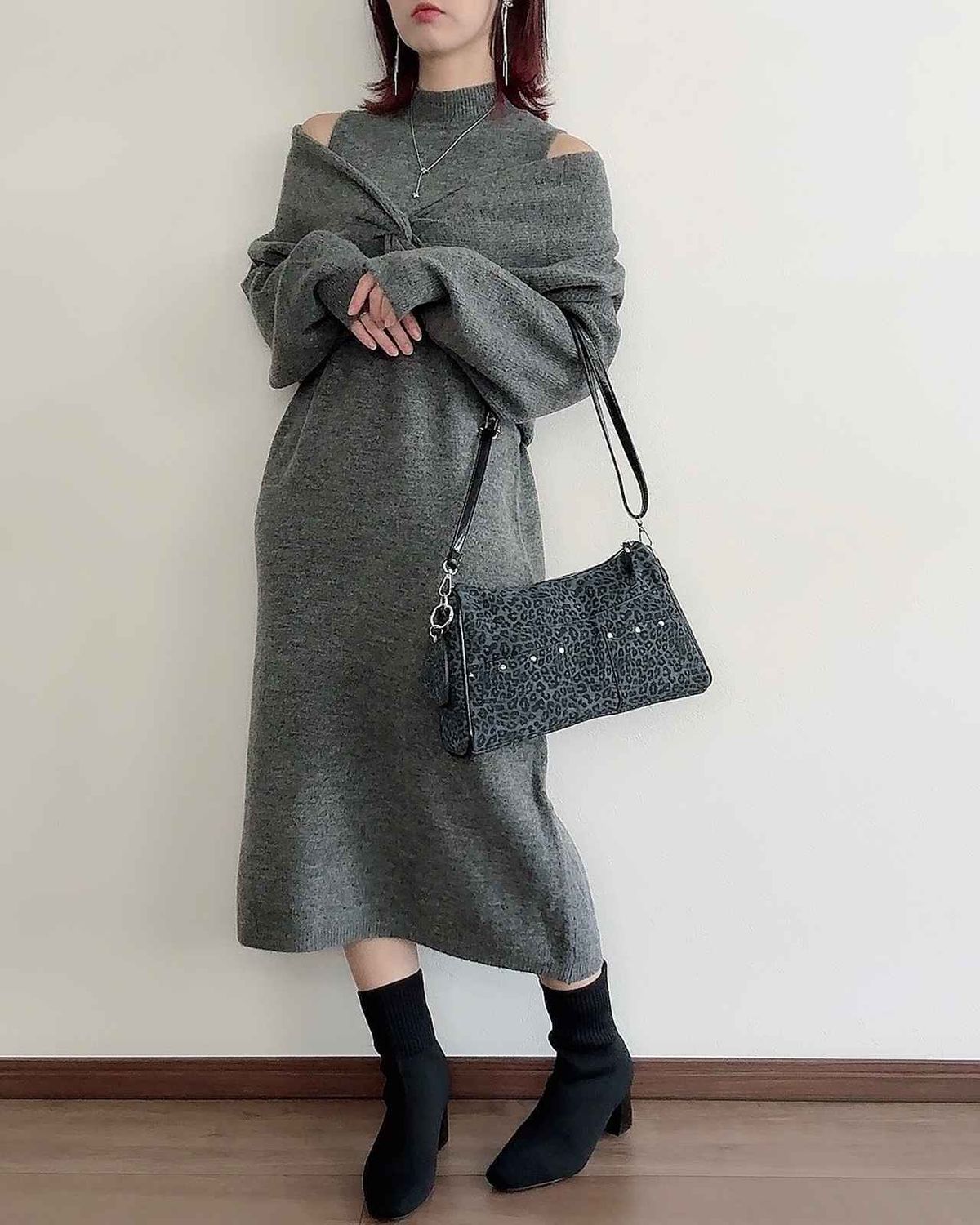 【しまむらのグレー】が着回し力100点！ 大人の高見え「セットワンピ」 | TRILL【トリル】