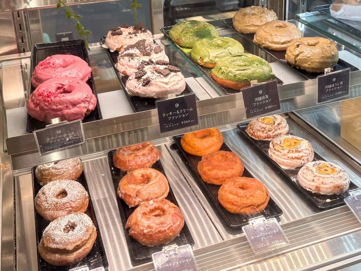 【川越】西口デッキですぐ到着！広くて居心地の良い「glin coffee」U_PLACE店 | TRILL【トリル】