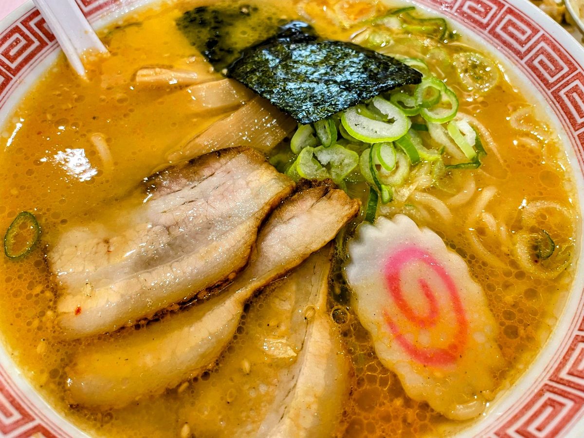 ラーメン屋で…「ニラホルモンのみそで」店員「え？」思わぬ一言に「恥ずかしい」 | TRILL【トリル】