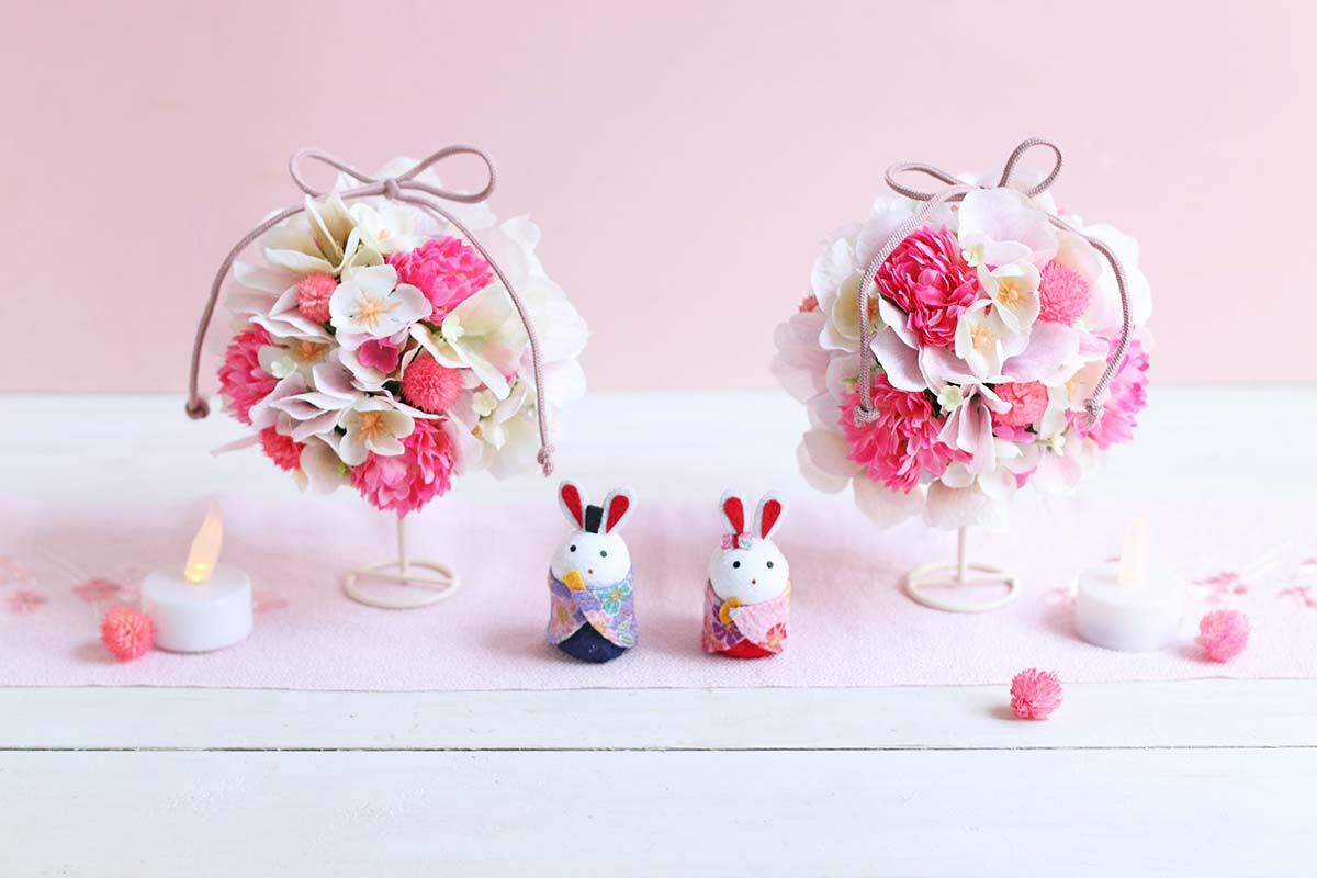 100均の造花が大活躍！ プチプラで楽しむ「ひな祭りのぼんぼり」簡単DIY | TRILL【トリル】